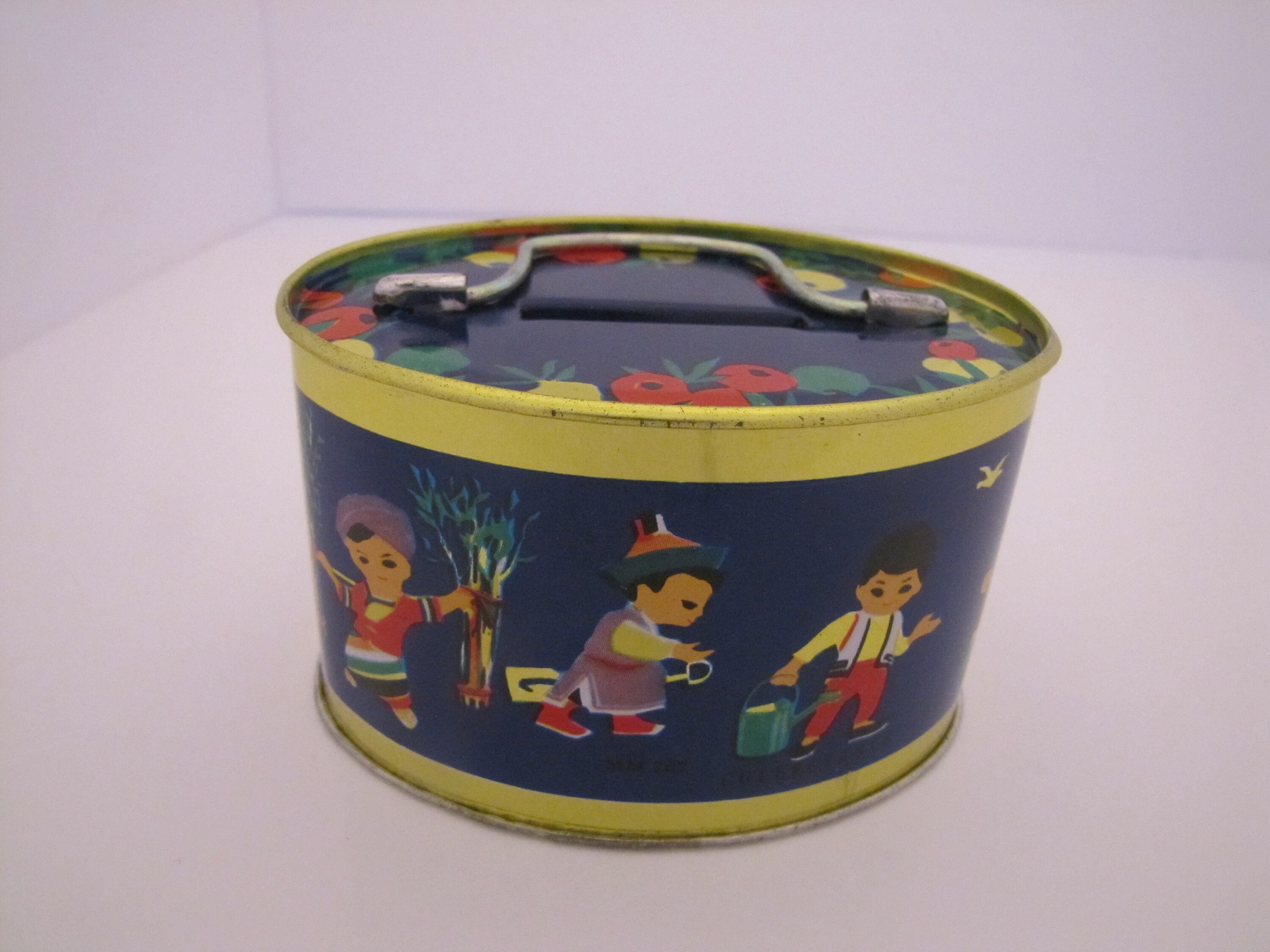 Vintage Tin Coin Bank With Key And Lock China MM707 Etsy Vintage Tin Coin Bank With Key And Lock China MM707 Etsy