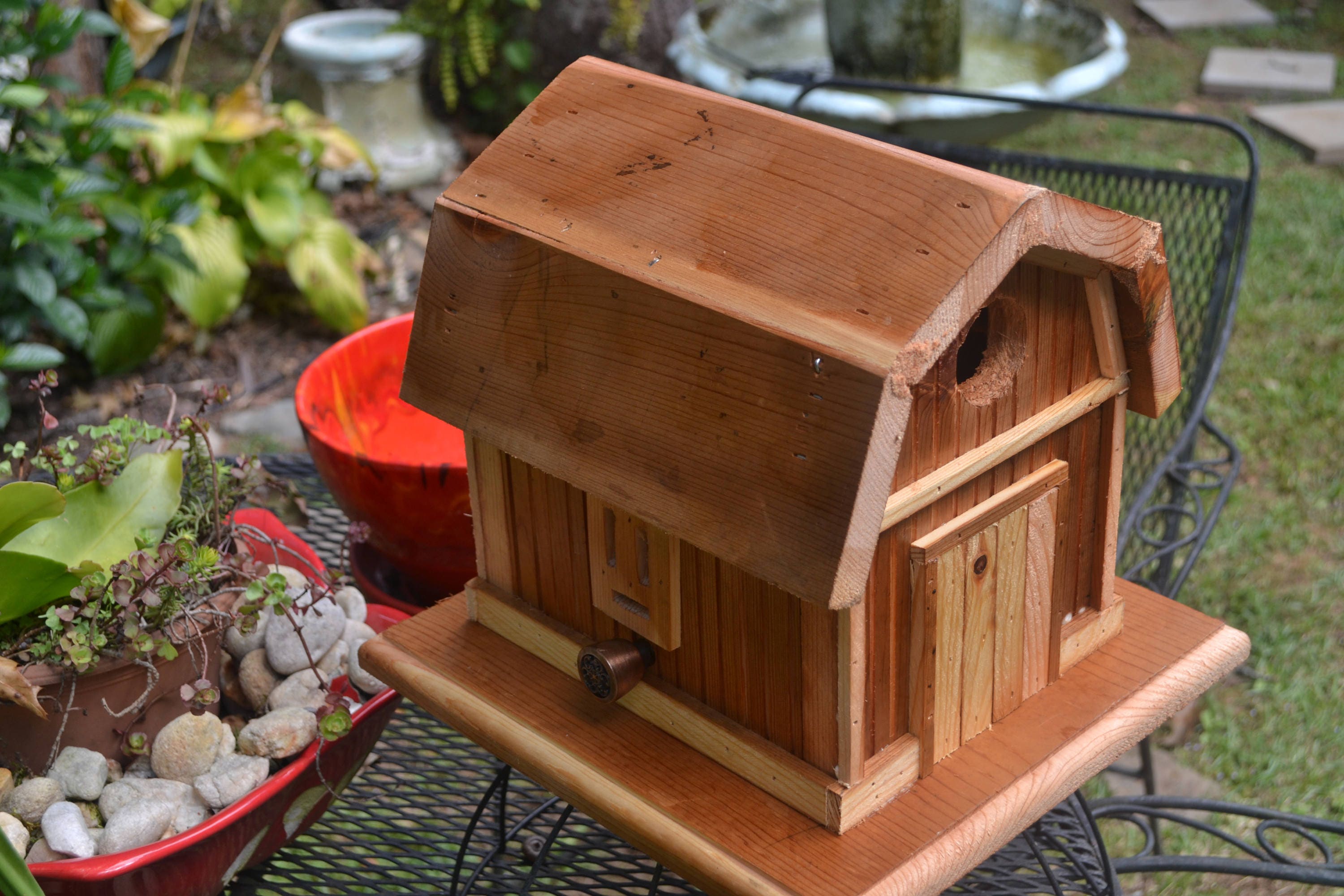 BEAUTIFUL Rustic Wood Barn Birdhouse - Etsy