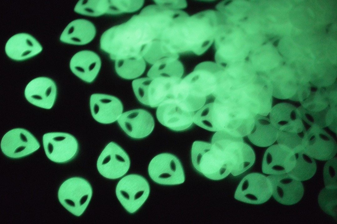 10mm Alien GLOW in the DARK Green Pastel Goth Creepy Cute Kawaii ...