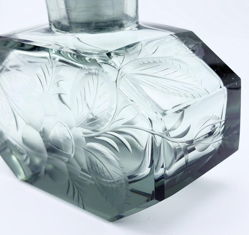 Gorgeous Vintage Hand-blown Heavy Crystal Perfume Bottle W/ Etched ...