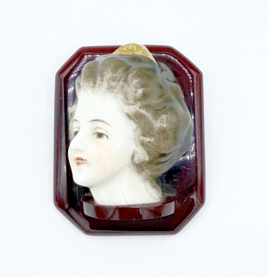 Vintage Bakelite & Porcelain 3-D Portrait Pin - Etsy Australia