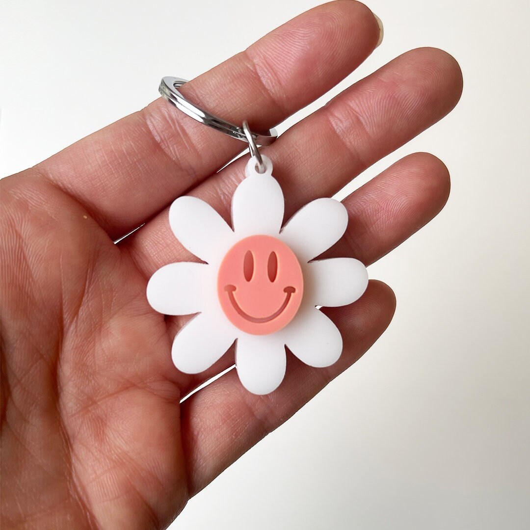 Daisy Smiley Face Mini Keychain, Retro Smiley Flower Keychain, Cute ...
