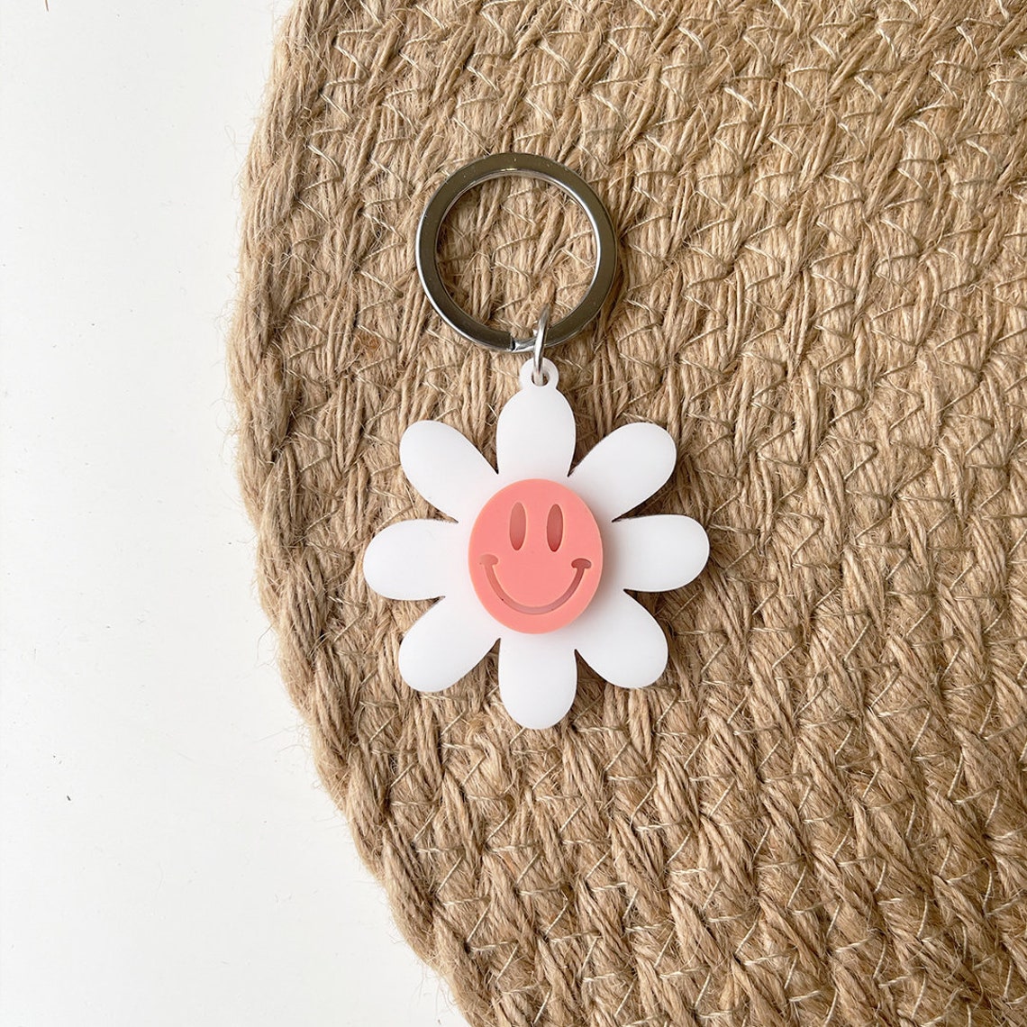 Daisy Smiley Face Mini Keychain, Retro Smiley Flower Keychain, Cute ...