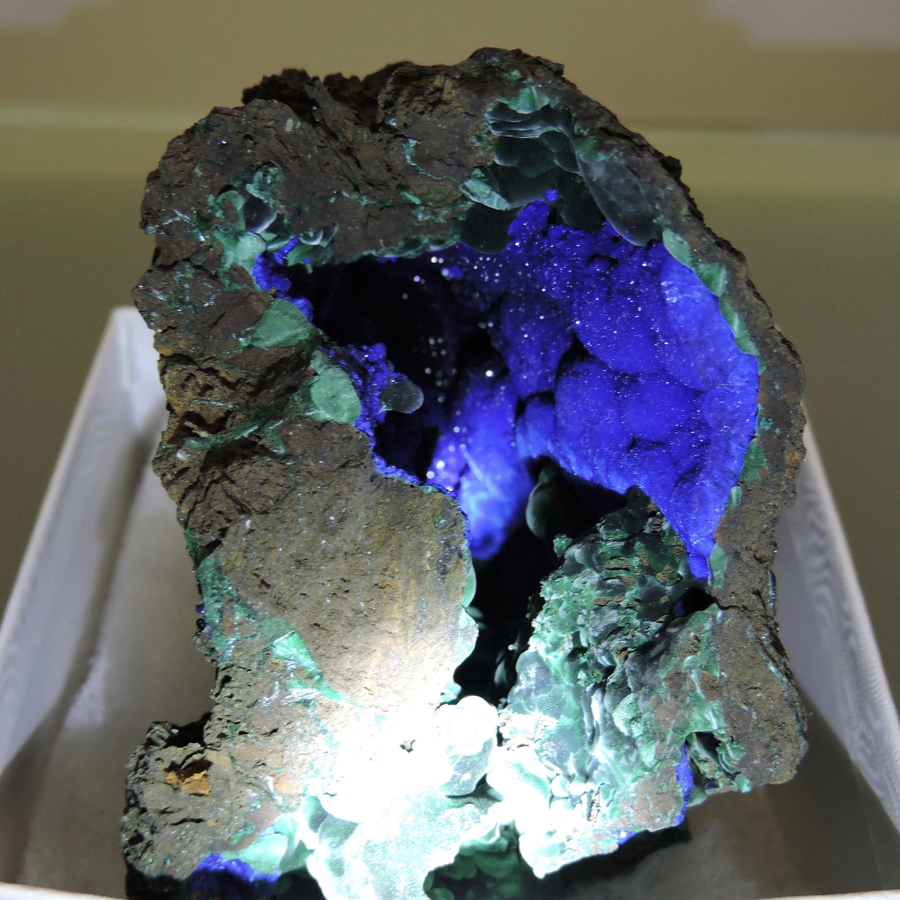 Azurite and Malachite Crystal Cave, Azurite and Malachite Cave China ...