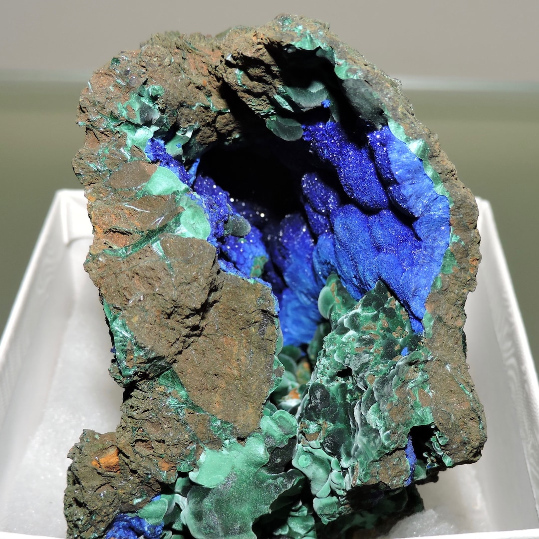 Azurite and Malachite Crystal Cave, Azurite and Malachite Cave China ...