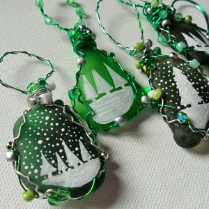 SNOW TREES Set of 5 Sea Glass Hand Painted Art Christmas Tree ...