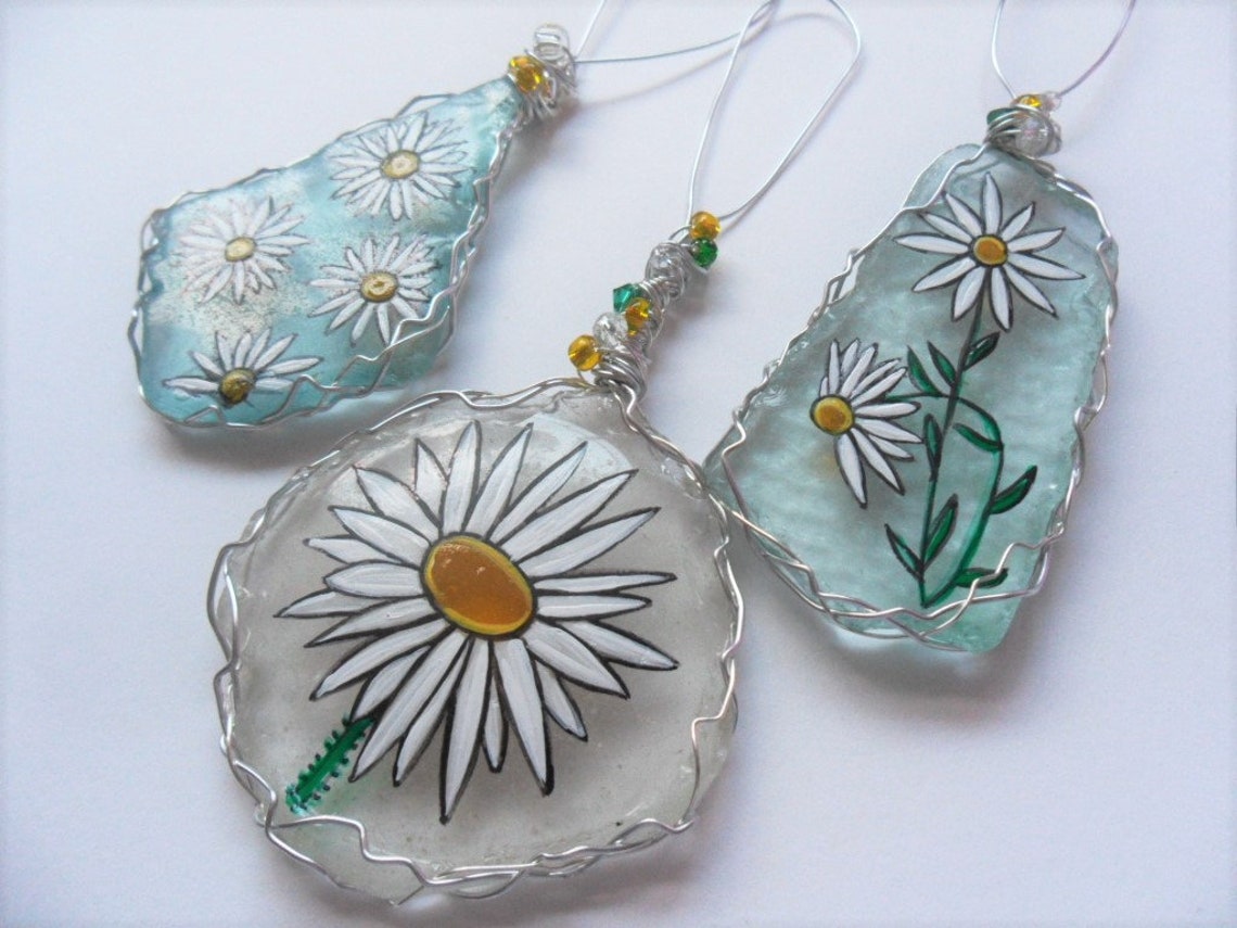 Hand Painted Daisy Flower Sea Glass Beaded Suncatchers - Etsy