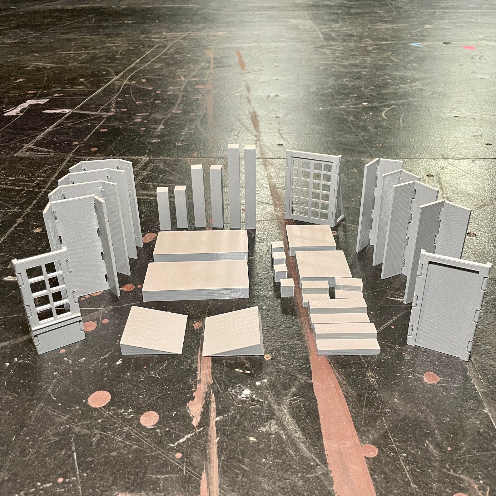 UIL One Act Play 1/2" Scale Model Set, 32 Piece Full Set, Unit Set ...