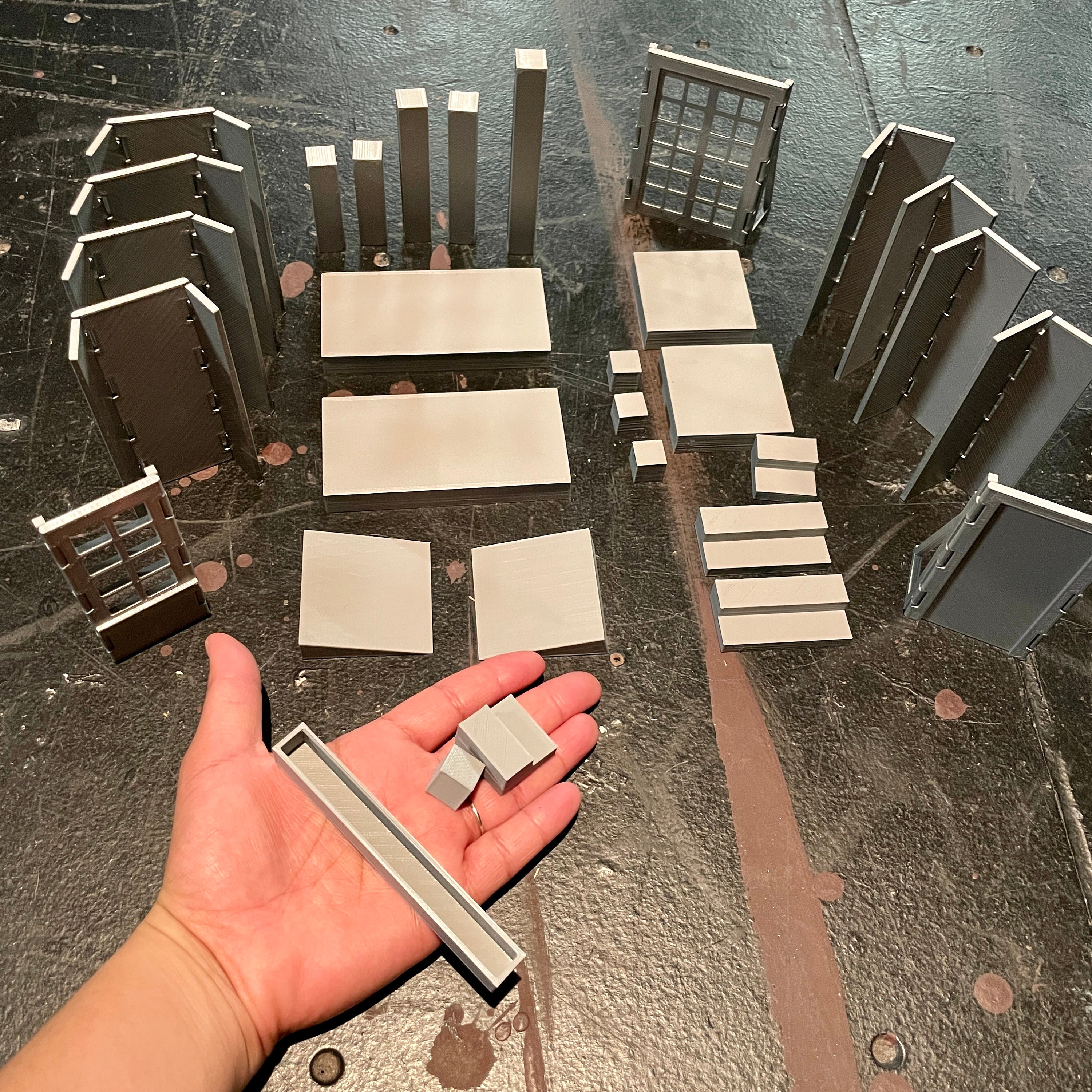 UIL One Act Play 1/2" Scale Model Set, 32 Piece Full Set, Unit Set ...