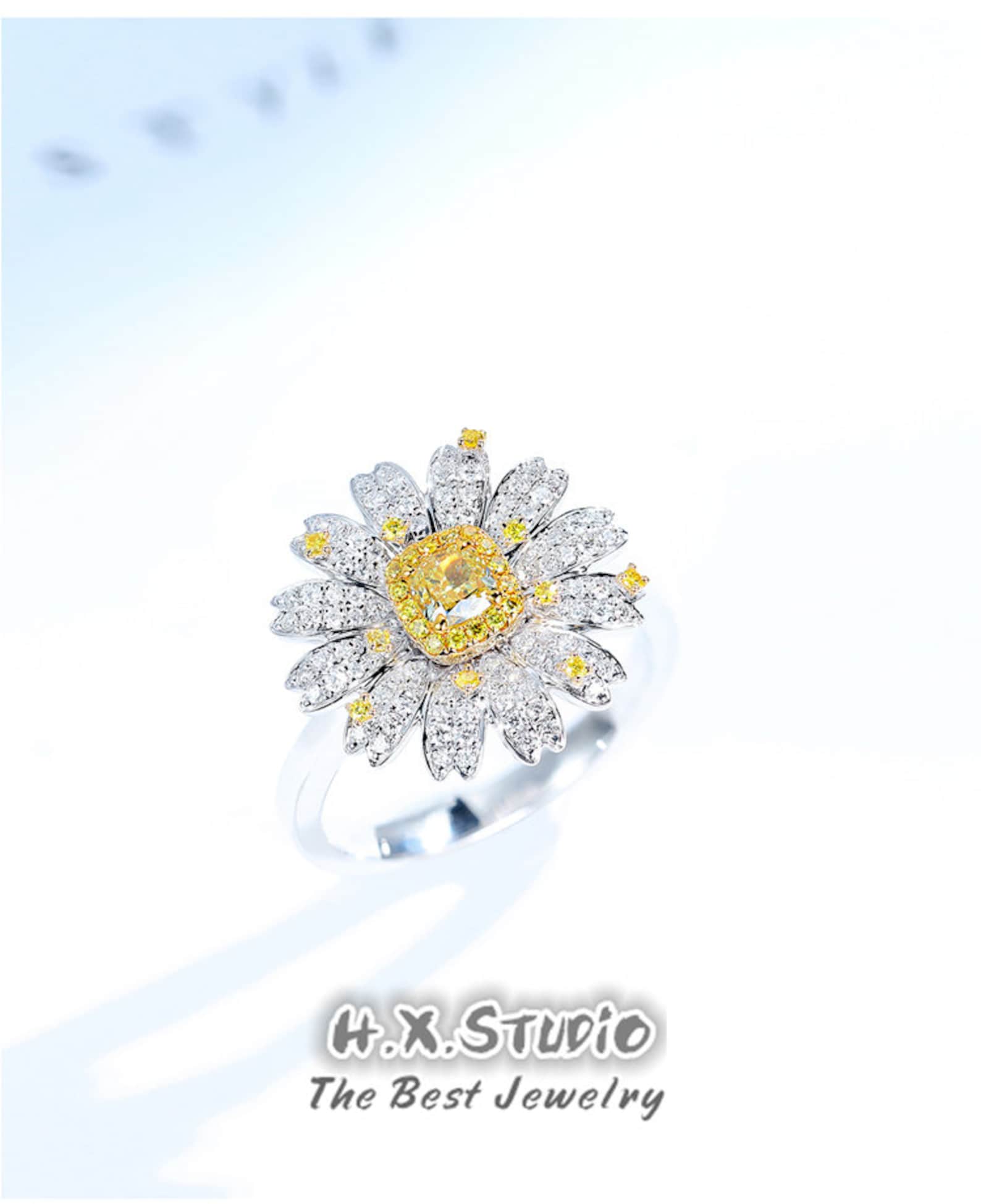 Diamond Daisy Ring in Solid 18k Gold / Yellow Diamond Flower - Etsy
