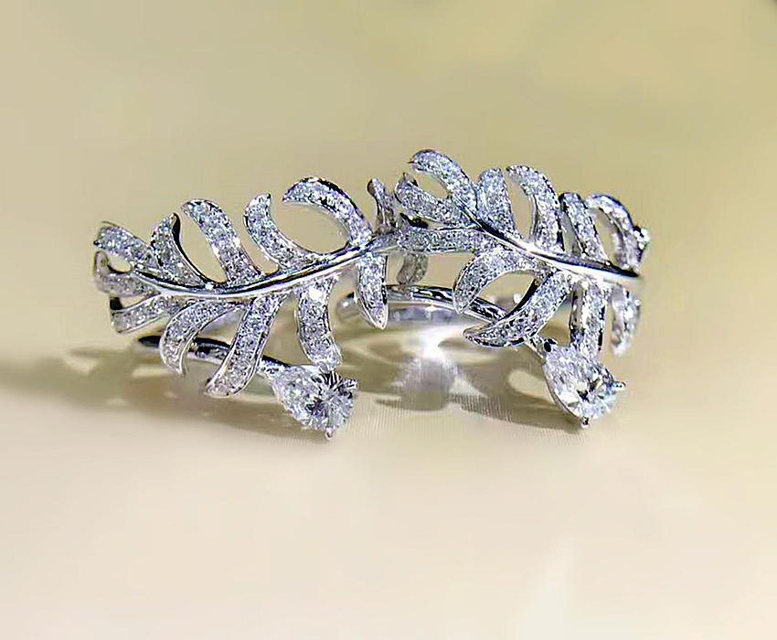 Diamond Feather Ring in Solid 18K Gold/diamond Fashion Cocktail Ring ...