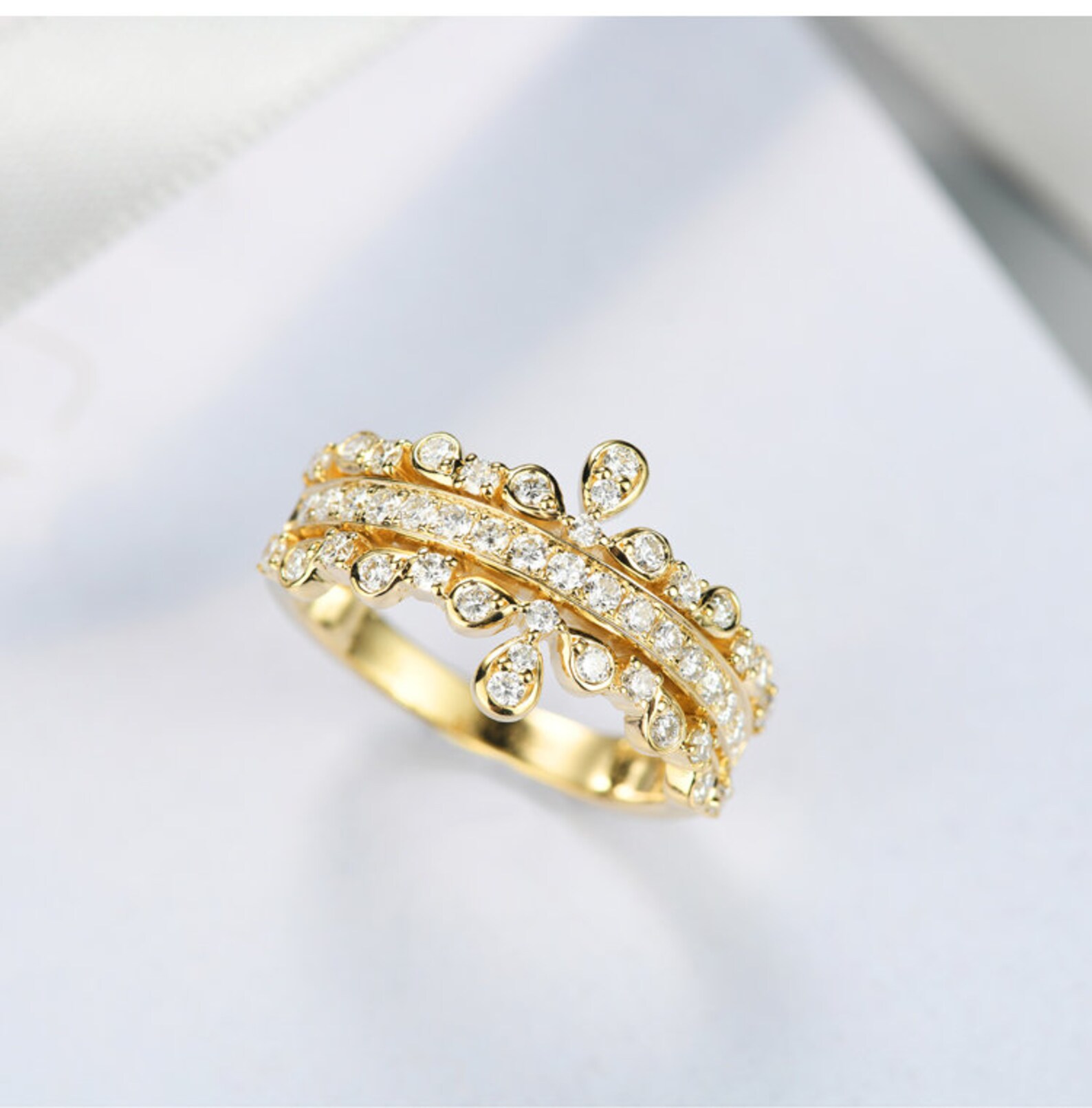 Diamond Tiara Ring in Solid 18K Gold/diamond Crown Layered - Etsy