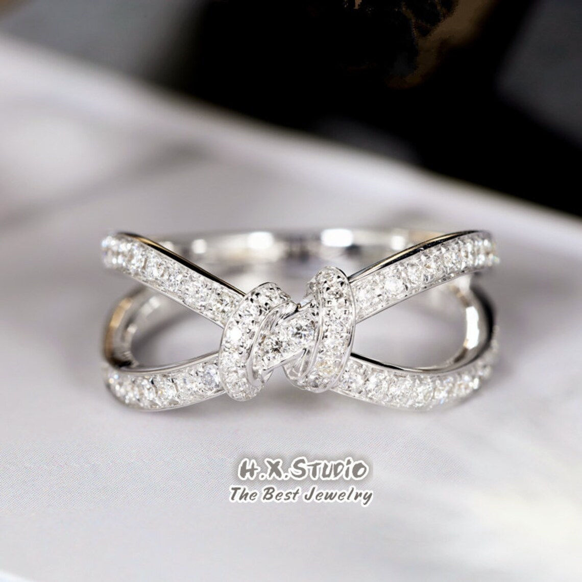 Diamond Infinity Knot Ring in Solid 18k Gold/Lover's Knot | Etsy