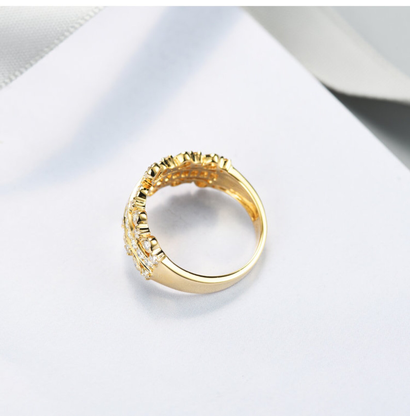 Diamond Tiara Ring in Solid 18K Gold/diamond Crown Layered - Etsy