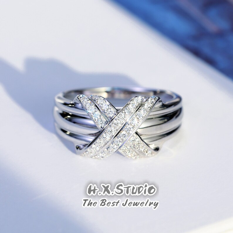 Diamond Crisscross Wedding Ring in Solid 18k Gold/crossing - Etsy