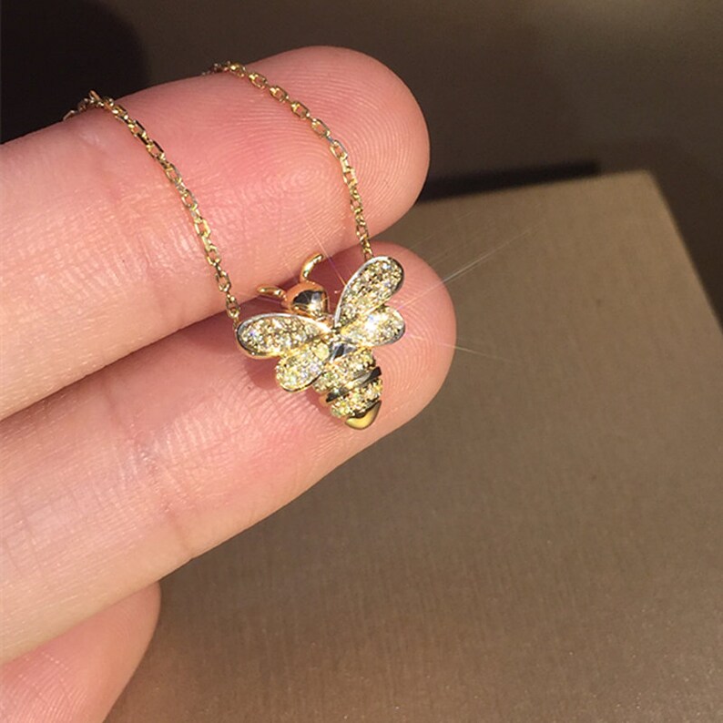 Diamond Bee Pendant Necklace in Solid 18K Gold/flying Bee | Etsy