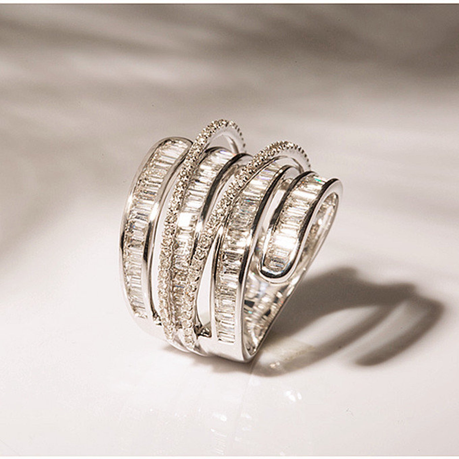 1.0CTW/2.0CTW Diamond Layered Band in Solid 18k Gold/baguette Diamond ...