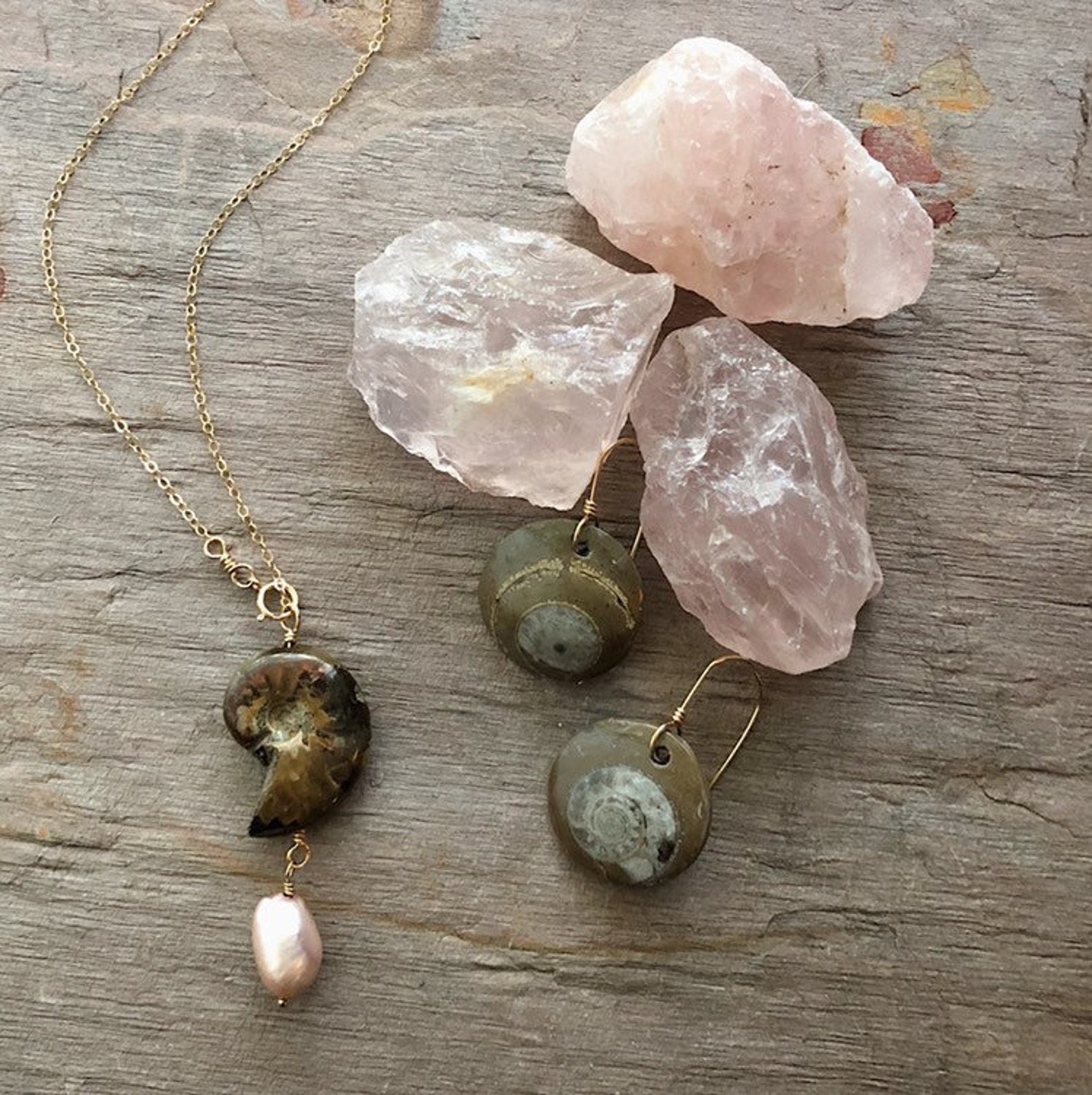 Ammonite + Pearl Necklace / Fossilized Necklace - Etsy