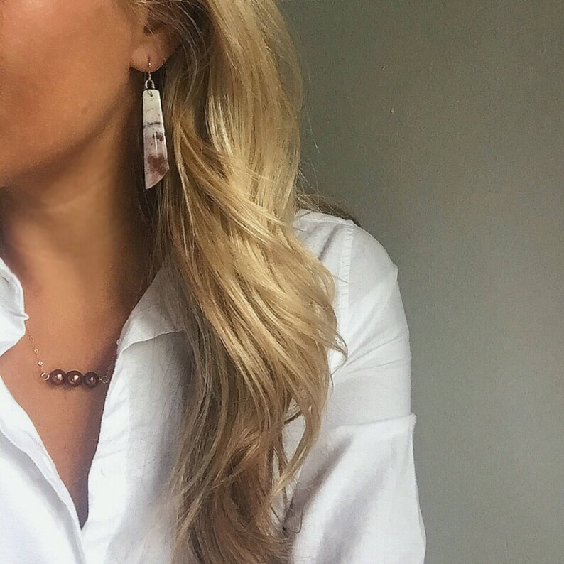 3 Pearl Décolletage Necklace - Etsy