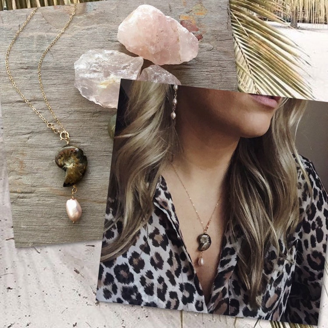 Ammonite + Pearl Necklace / Fossilized Necklace - Etsy