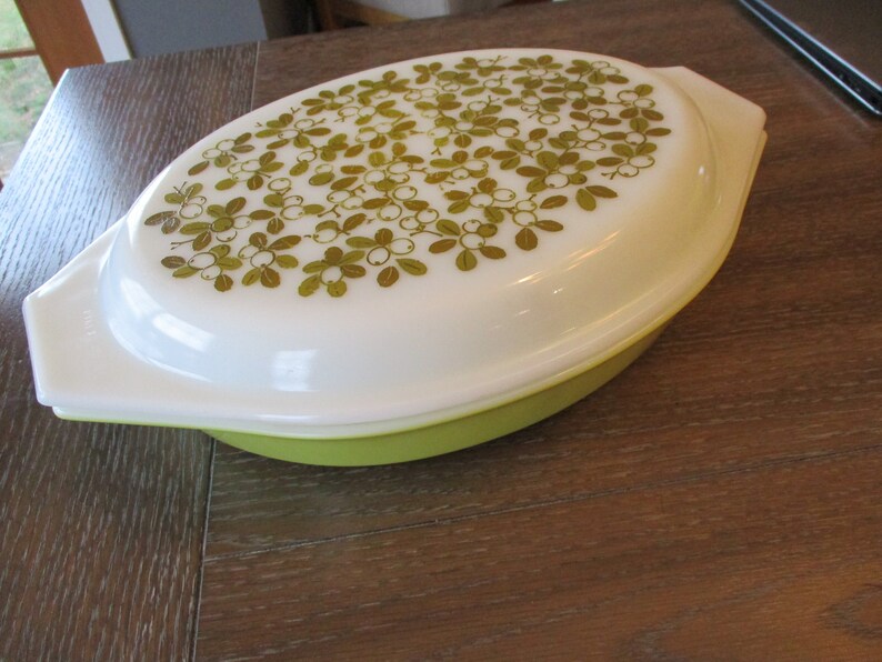 Pyrex VERDE Green DIVIDED Oval Dish With LID 1.5 Quart - Etsy