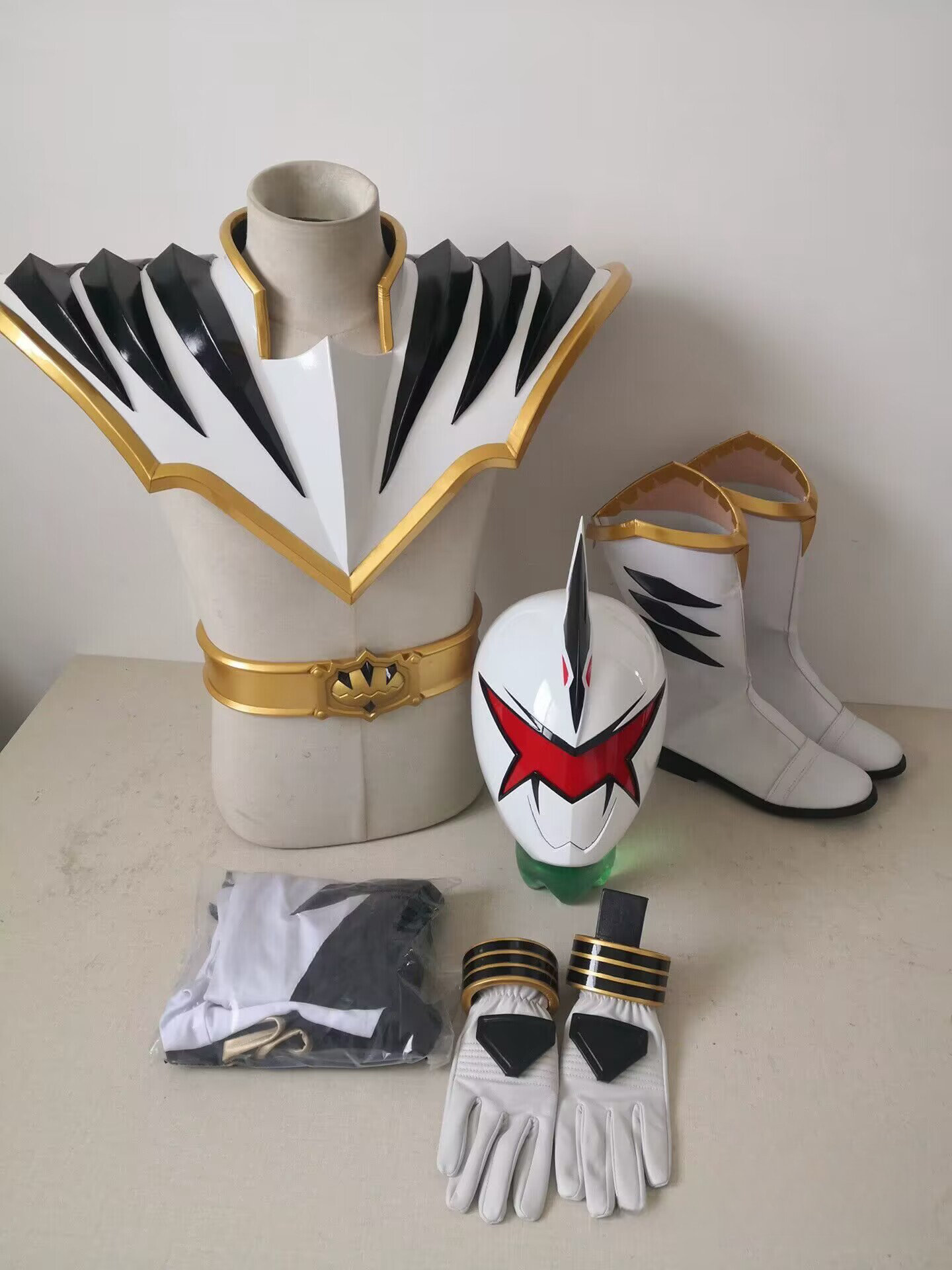 Power Rangers Dino Thunder White Dino Ranger Trent_fernandez-mercer ...