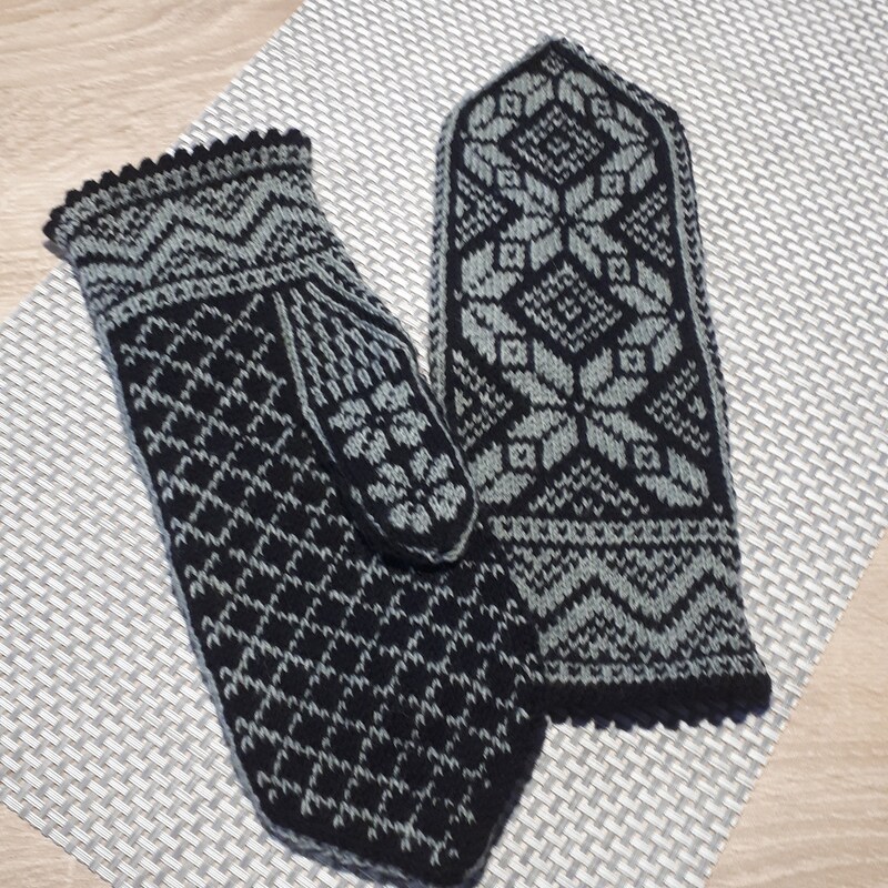 Scandinavian Mittens - Etsy
