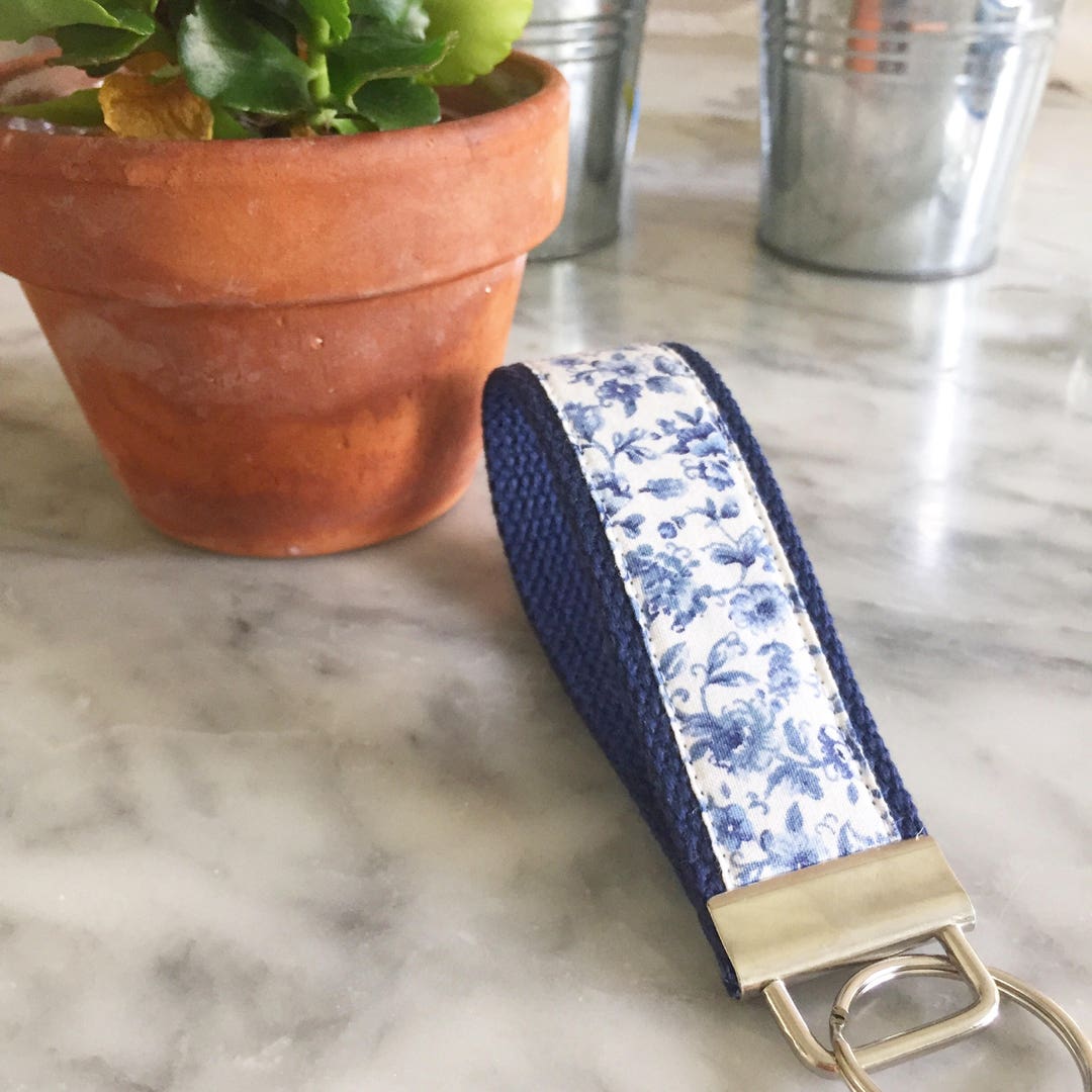 Blue Print Floral Key Fob- Fabric Key Fob- Navy Key Fob- Blue Flower ...