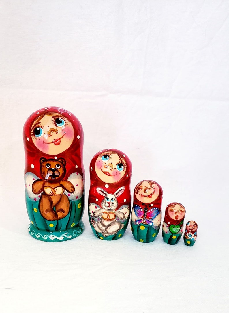 Hand Painted Nesting Dolls: 5-piece Matryoshka Babushka Set - Etsy