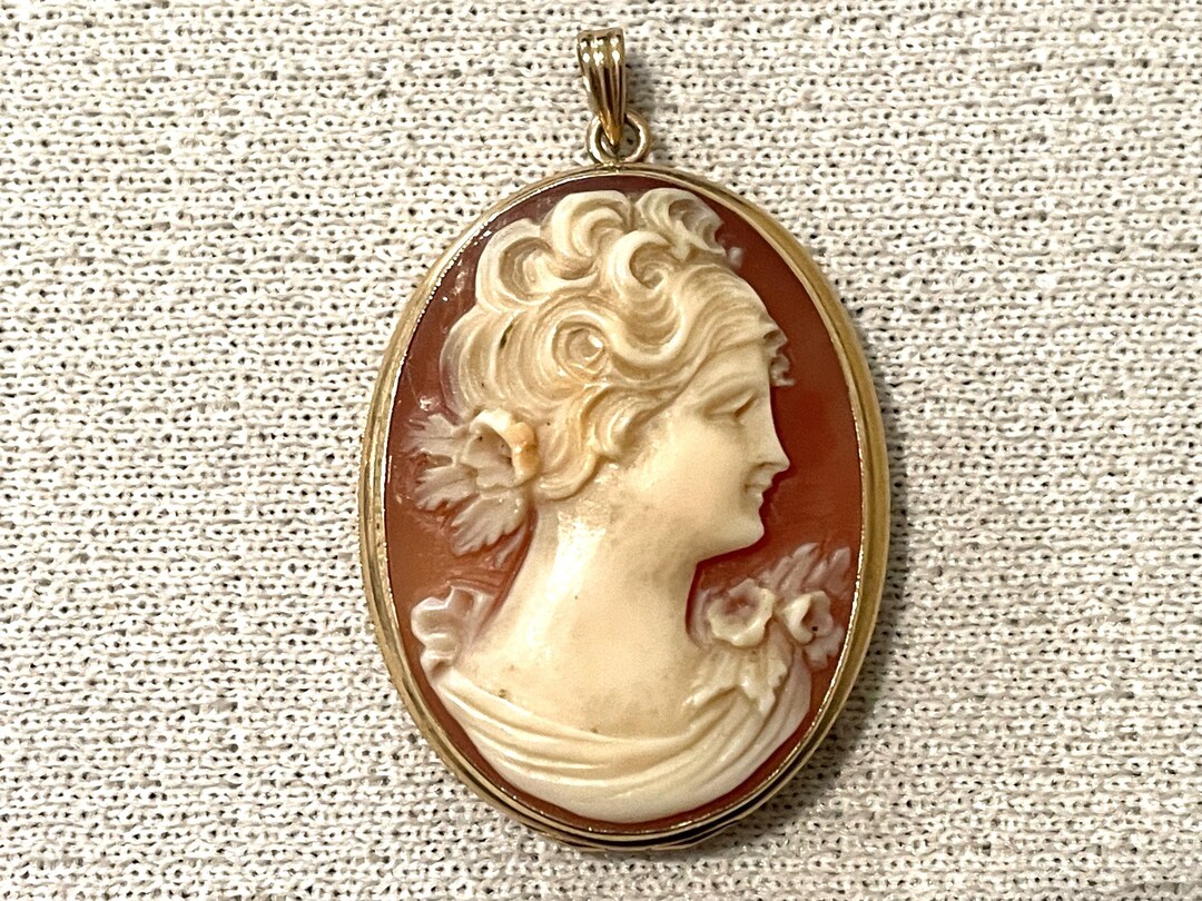 Vintage 10K Yellow Gold Cameo Locket, Circa 1920s - Etsy