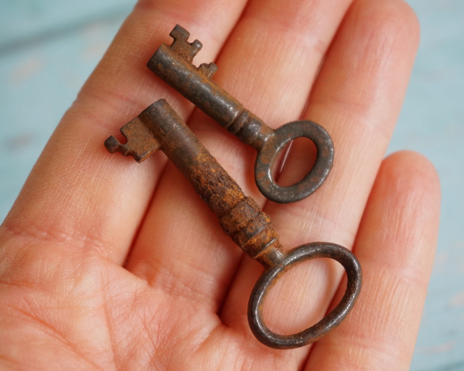 2 Old Little Keys 2 Skeleton Keys 1900s Keys for Caskets and - Etsy
