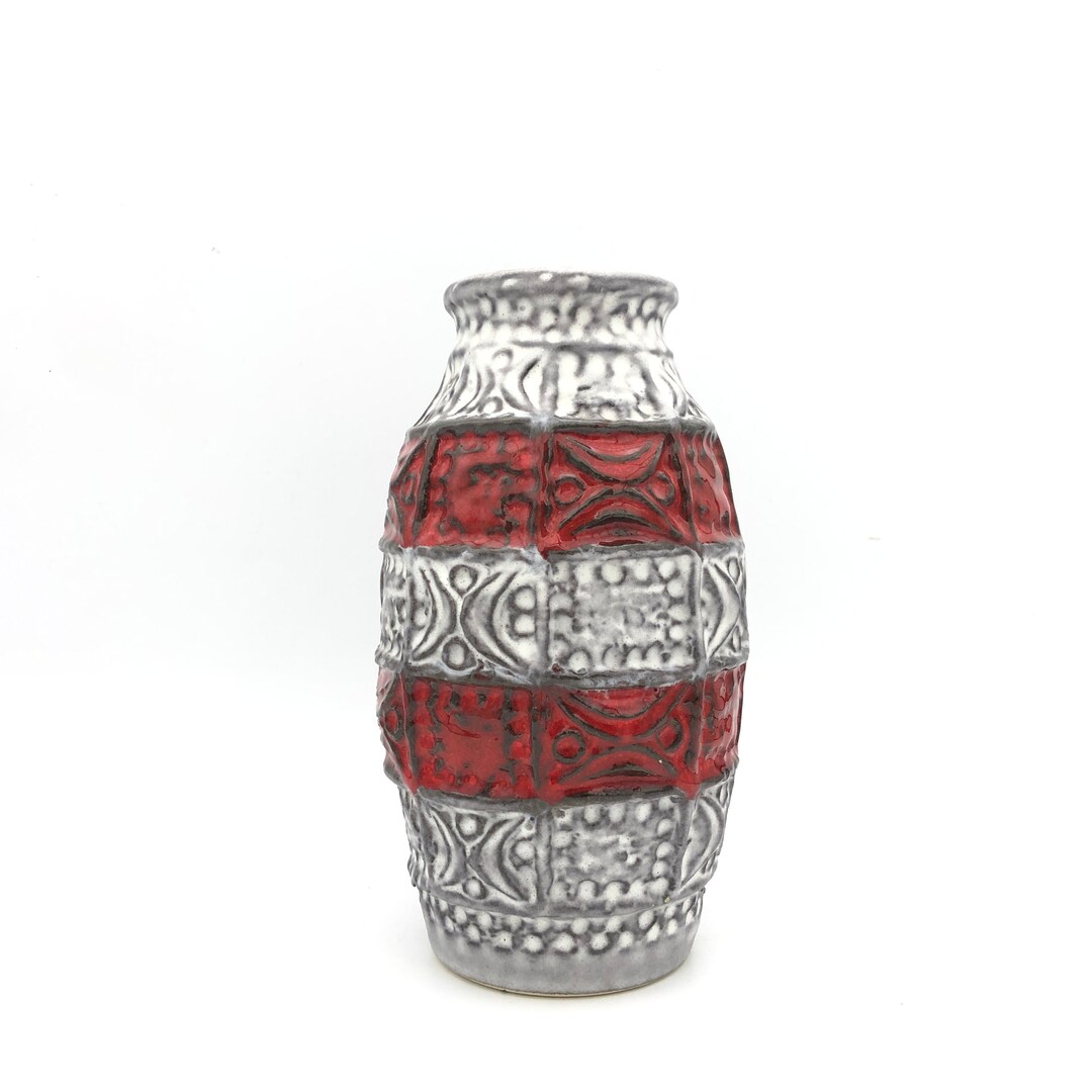 Vintage Bay Keramik Vase – Mid-century Modern Red and White Relief ...