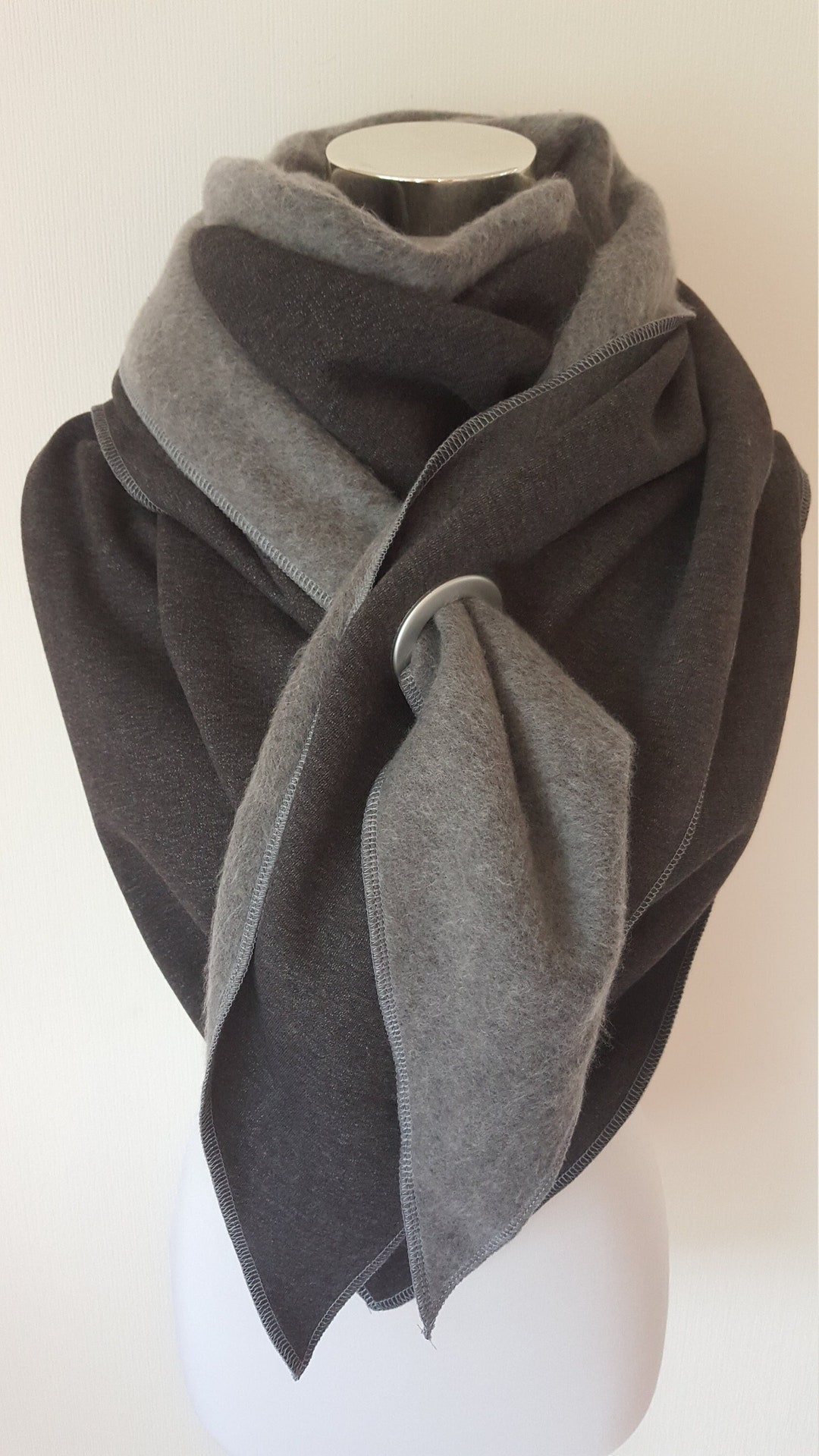XXL-Schal aus Wintersweat in Dunkelgrau Uni - Etsy.de