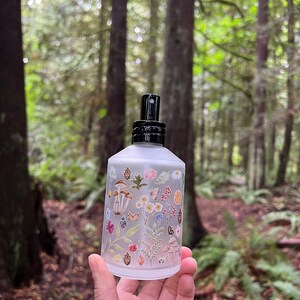 Spring Nature Themed Spray Bottle - Etsy