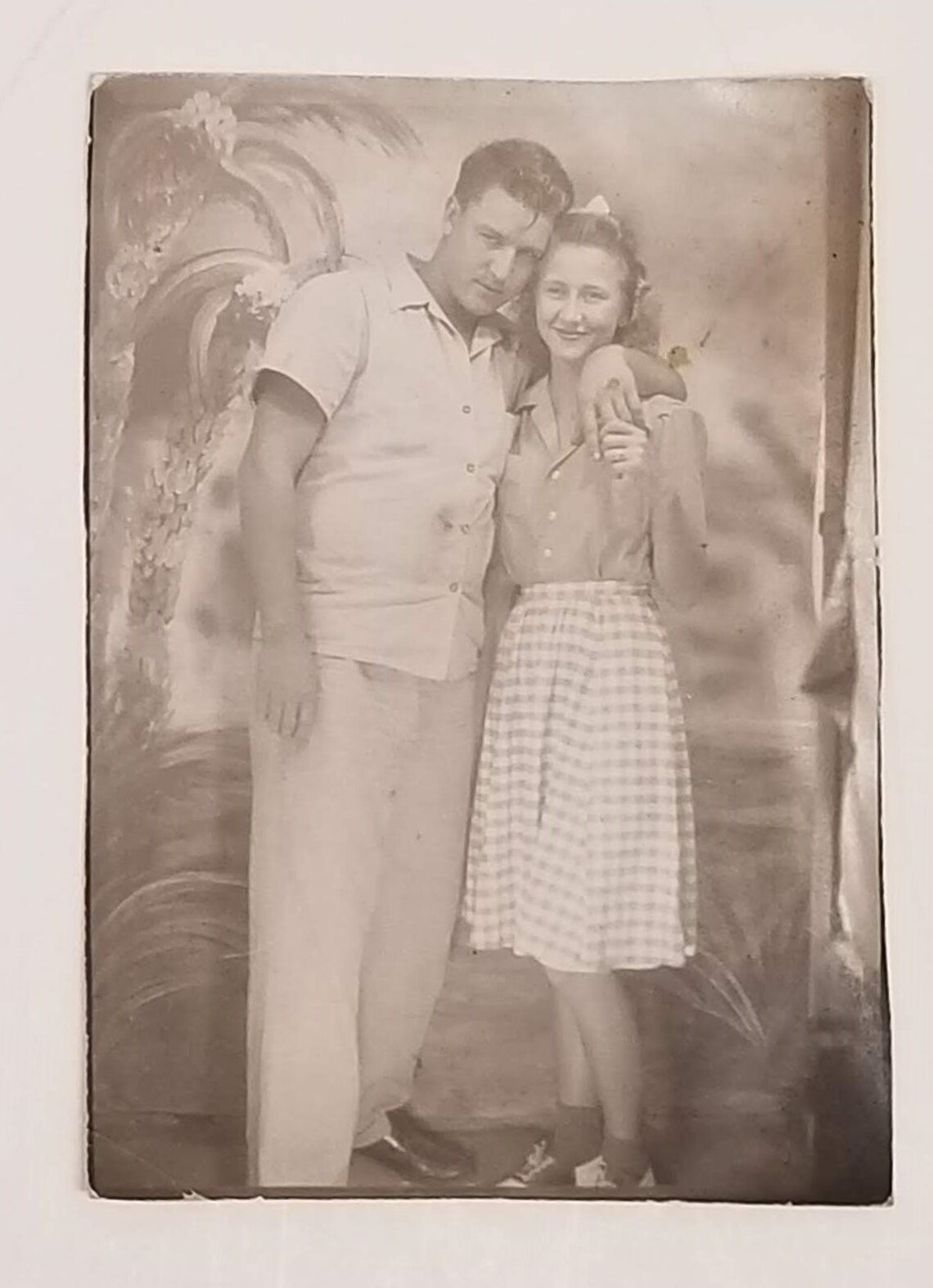 Standing Couple Photo Booth 1940s Photo | Rockabilly Photo Booth Photo ...