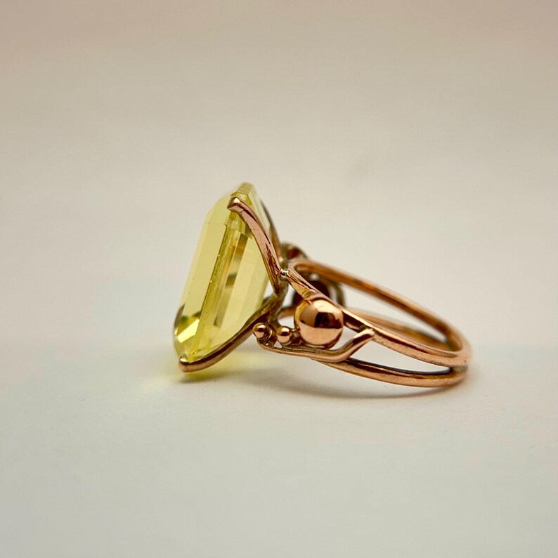 Retro Era Style Cocktail Ring With Step Cut Yellow Glass Stone 10k ...