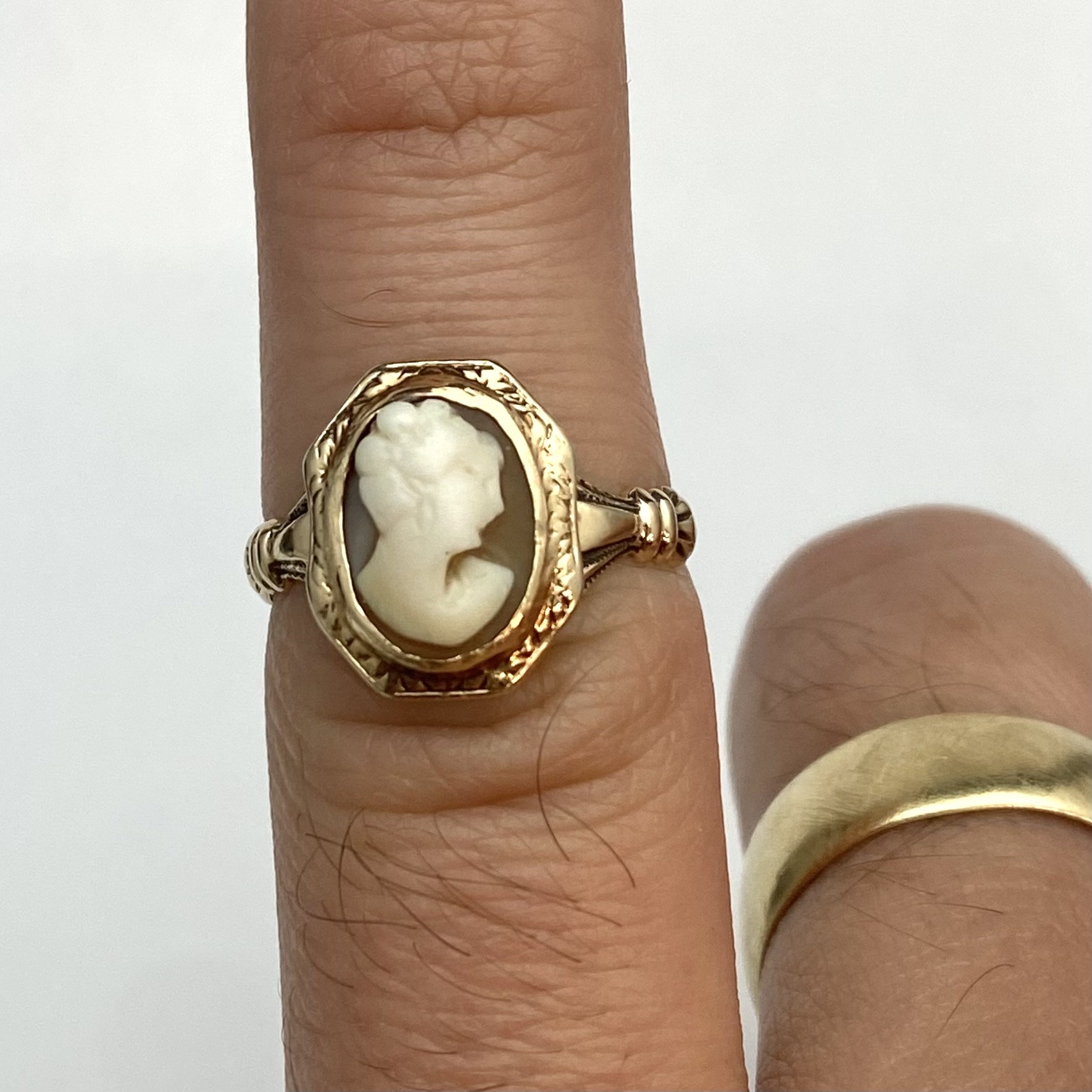 Antique Victorian Shell Cameo Ring Bezel Set in 10k Yellow - Etsy