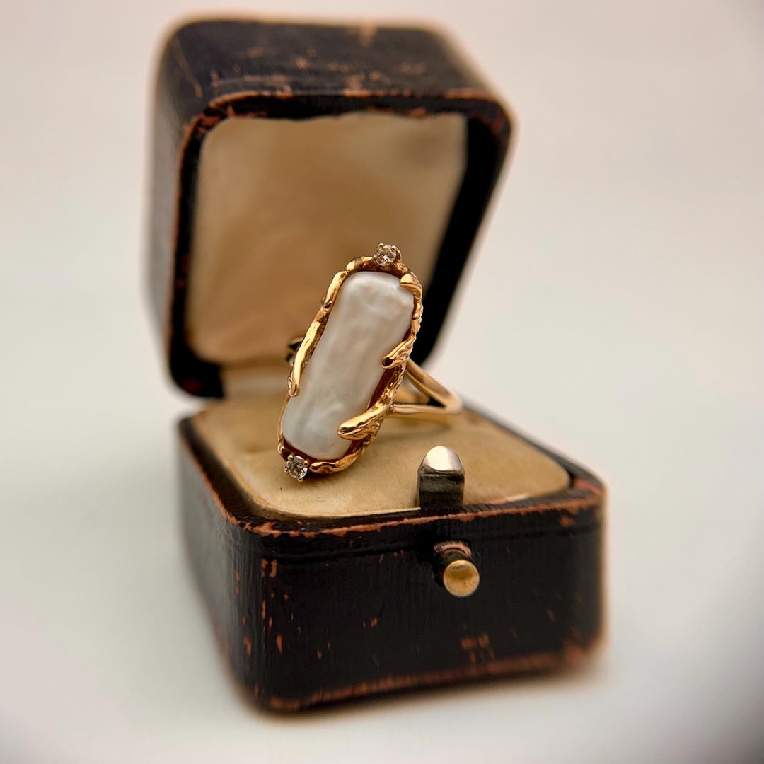 Vintage Gold Ring With Oblong Freshwater Pearl and Two Diamonds in ...