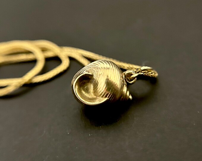 Vintage 9k Gold Shell Charm With English Hallmark - Etsy