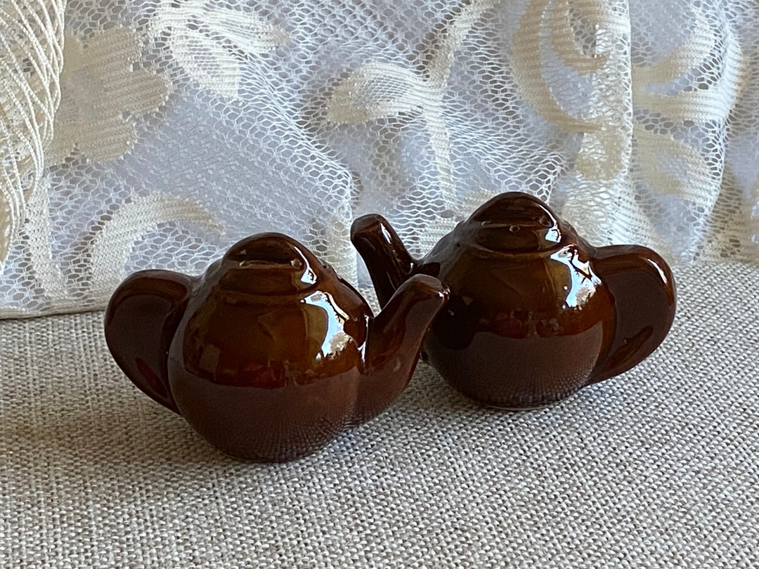 Brown Drip Ware Teapot Shaped Salt and Pepper Shakers - Etsy