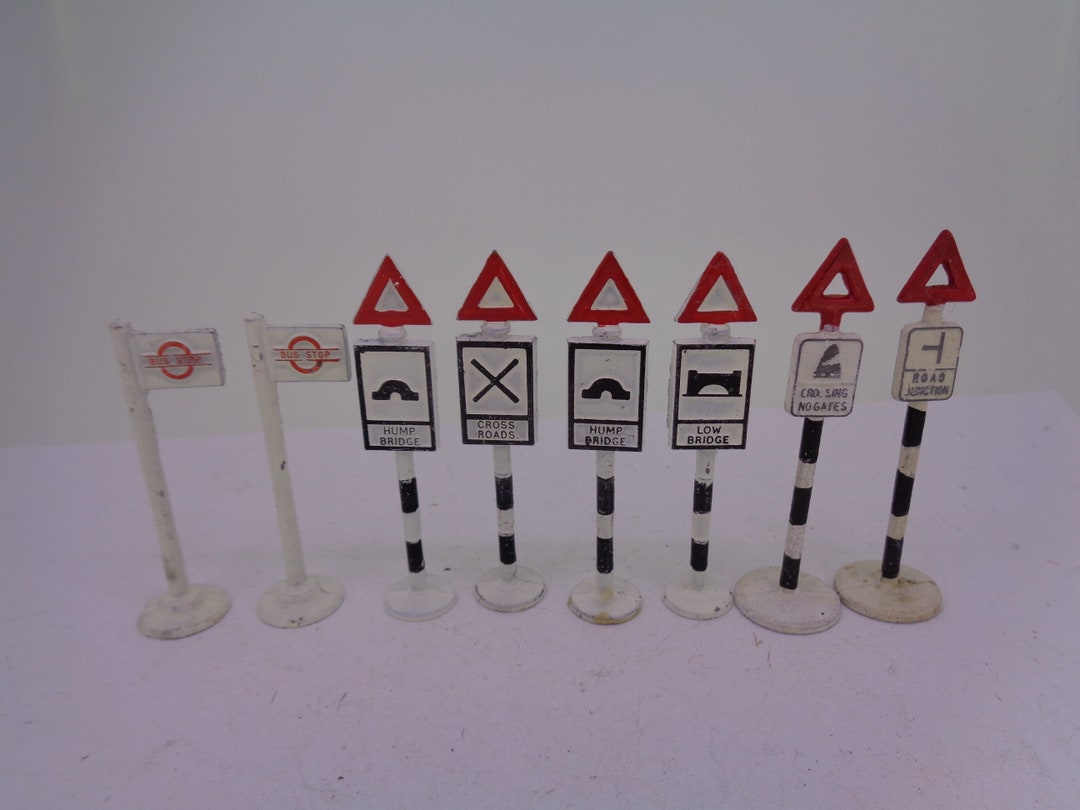 8x Vintage Diecast Road Signs 7cm Tall - Etsy