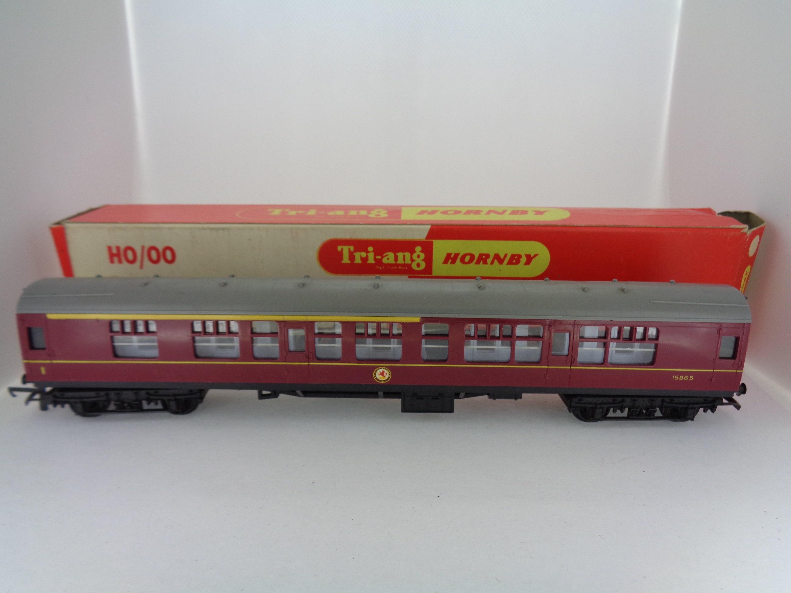 Vintage Triang Hornby Railways R422 1st 2nd Composite Coach Maroon With ...