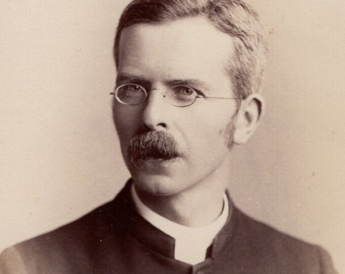 1880s Portrait of Vicar Wearing Glasses Cabinet Card Photo - Antique ...