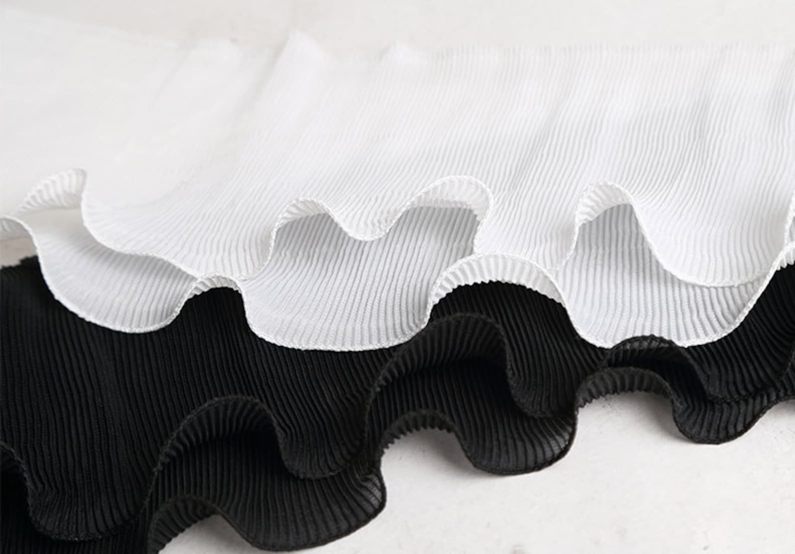 Pleated Wave Flounce Lace Fabric Black / White 1 Meter - Etsy