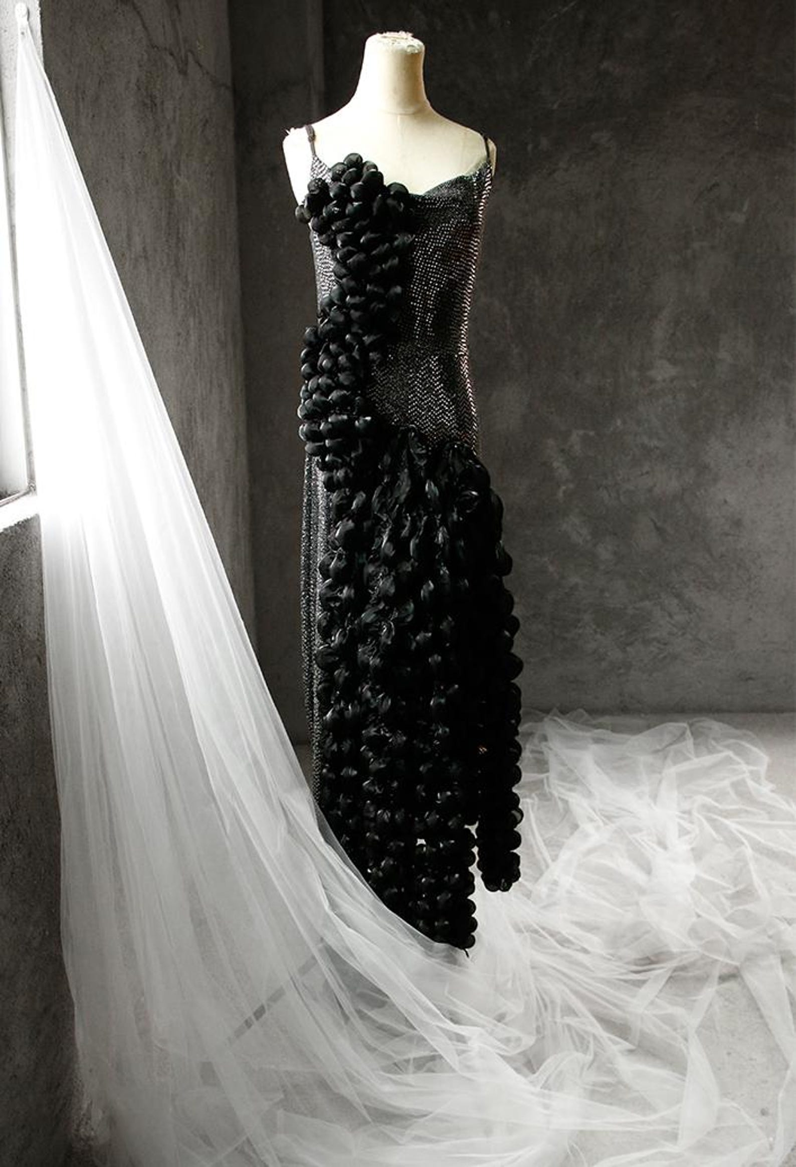 Four Colors 3D Bubble Mesh Fabric, Sheer Sculptural Puff Texture, Heat ...