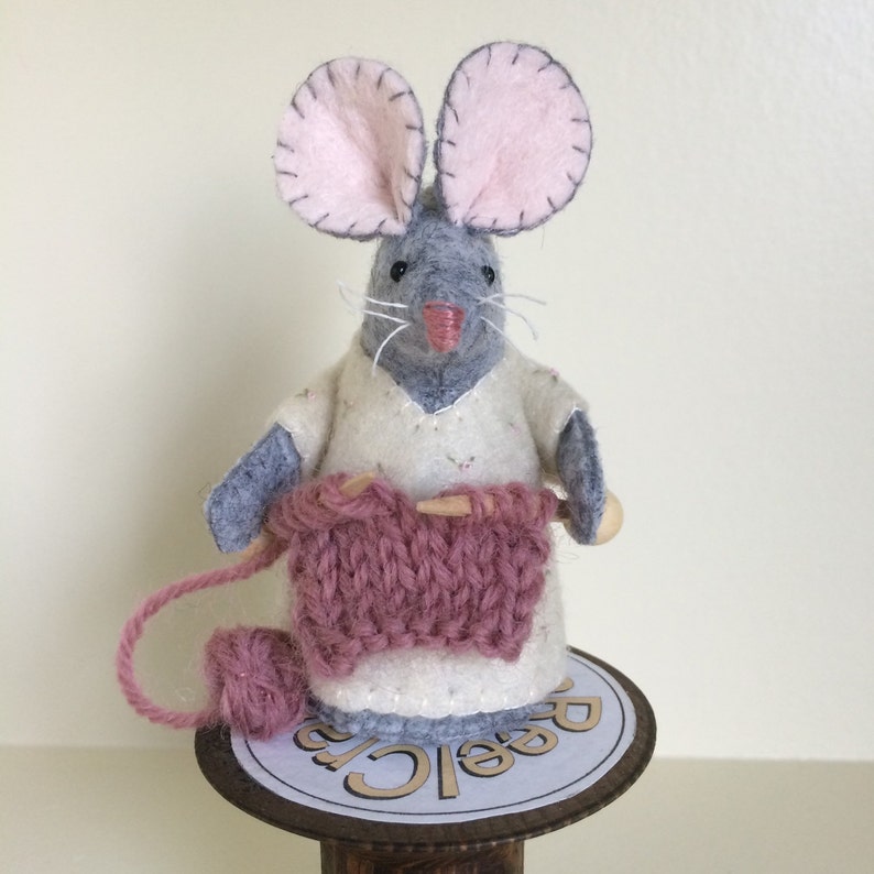 Knitting Mouse - Etsy