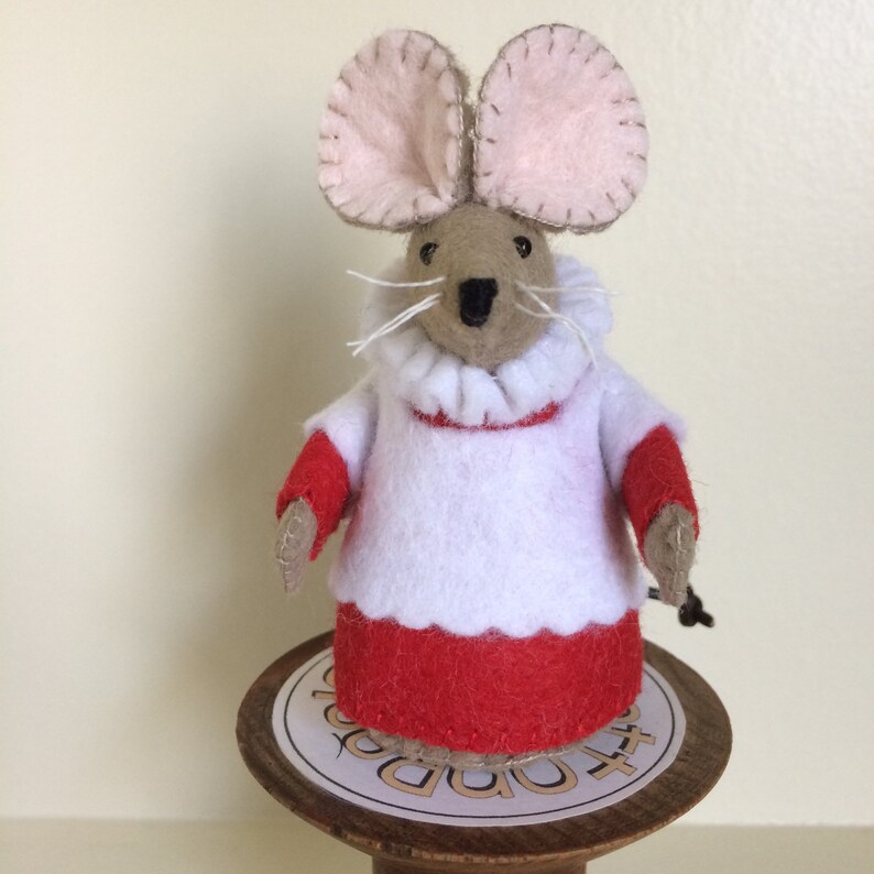 Little Church Mouse - Etsy