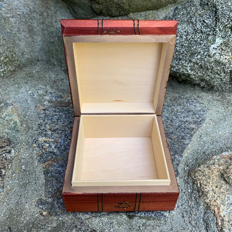 Square Wooden Box. Floral Etched Pattern. Hand Made in Poland. - Etsy