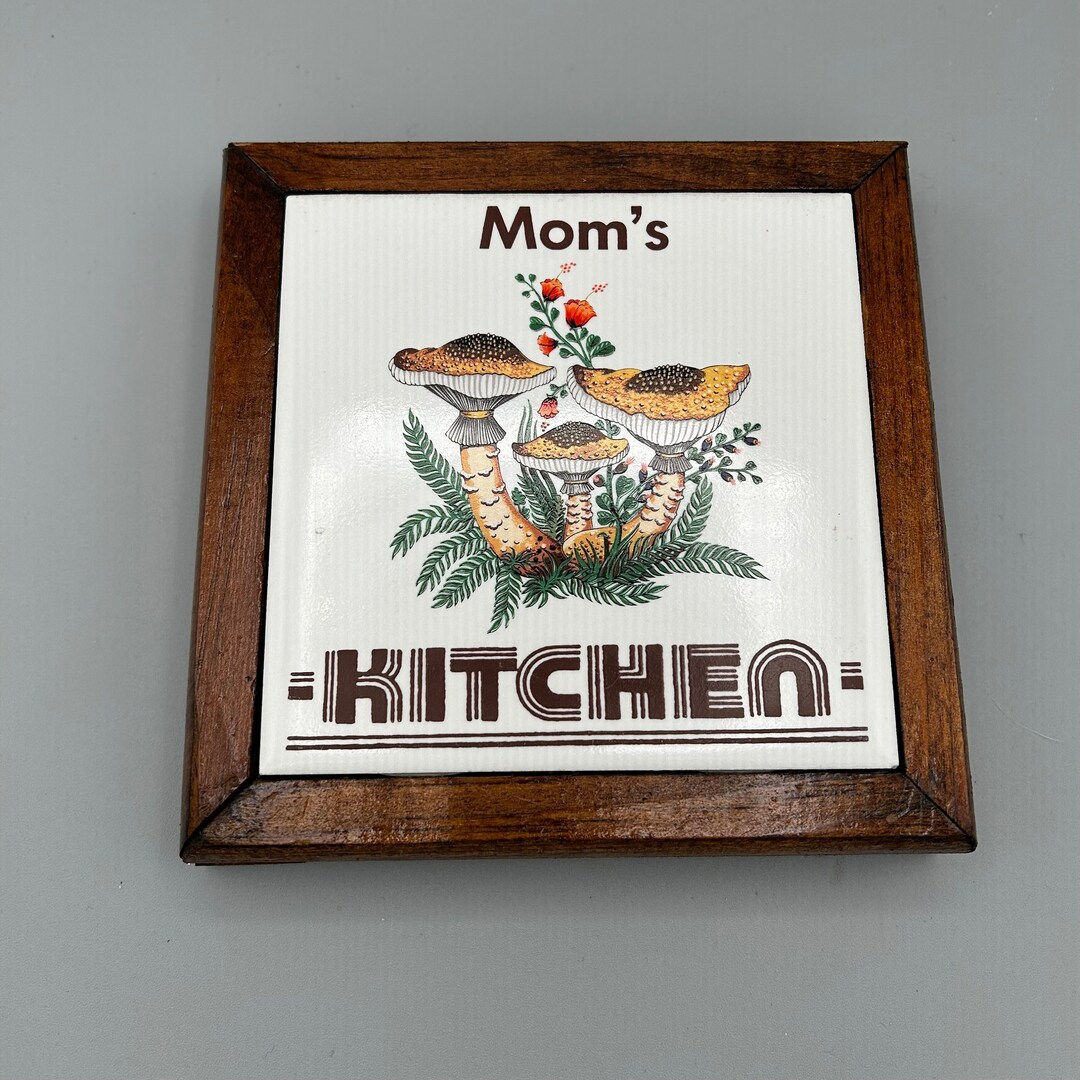 Mom's Kitchen Plaque. Retro Mushroom Wall Hanging. - Etsy