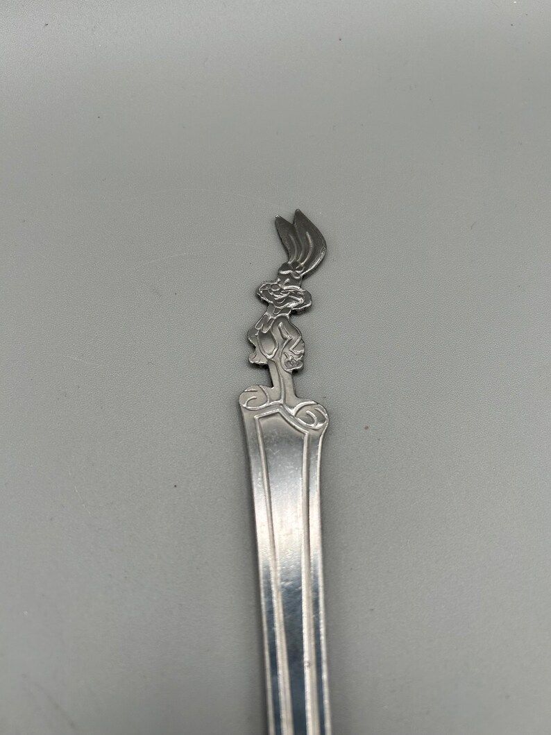 Nestle Quik Rabbit Spoon. Nesquik Chocolate Drink. Collectible Bunny ...